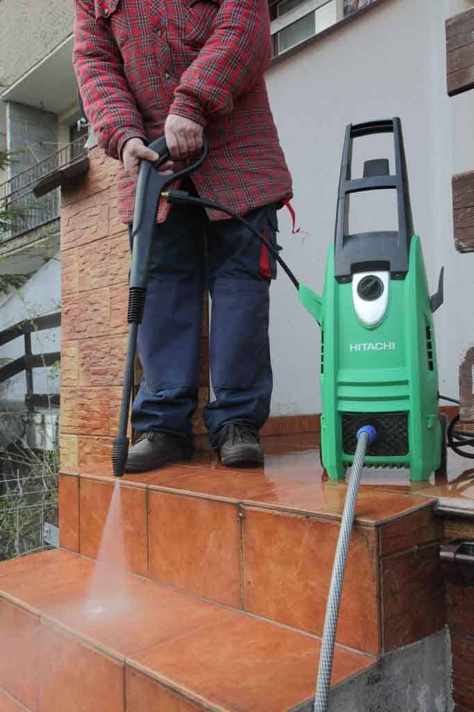 Test myjki ciśnieniowej Hitachi AW130 | PortalNarzedzi.pl