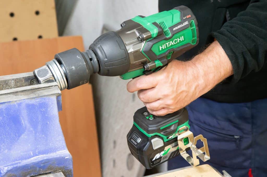 TEST AKUMULATOROWEGO KLUCZA UDAROWEGO HITACHI WR36DA | PortalNarzedzi.pl