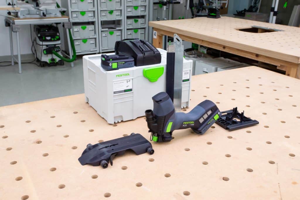 OBSŁUGA I ZASTOSOWANIA AKUMULATOROWEJ PILARKI DO MATERIAŁÓW ...